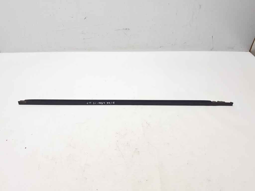 Used Land Rover Discovery Sport Front door strip to the glass exterior