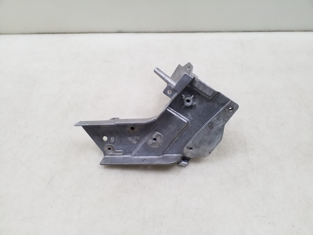 Used Mercedes Benz E-Class Other detail of the front frame A2536210700