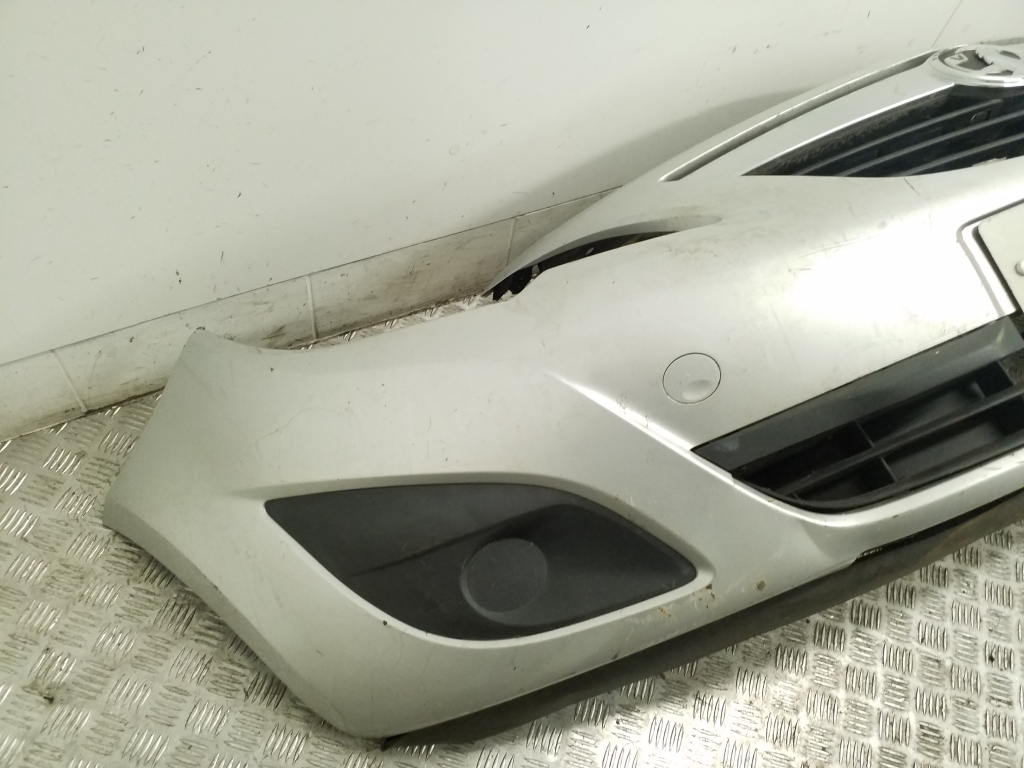 Used Opel Meriva Front bumper and its parts (set)