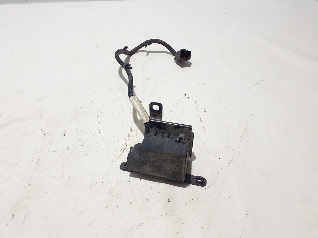 Used VOLVO S90 Valve chassis 31429823