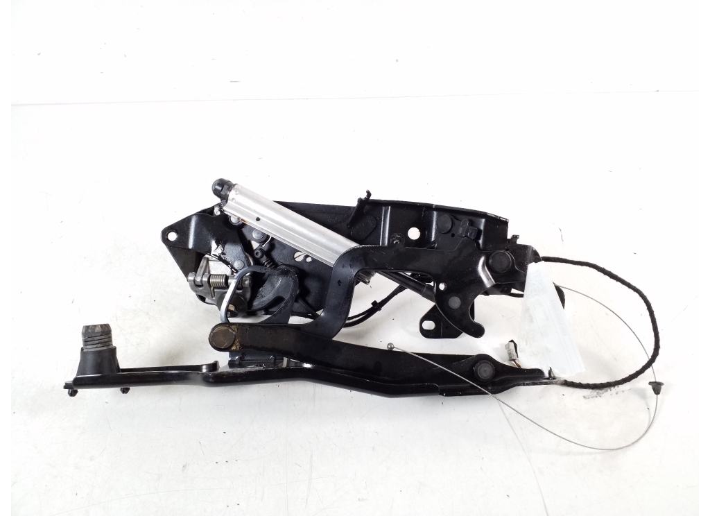 Used BMW 1 SERIES Roof hinge convertible 7174773