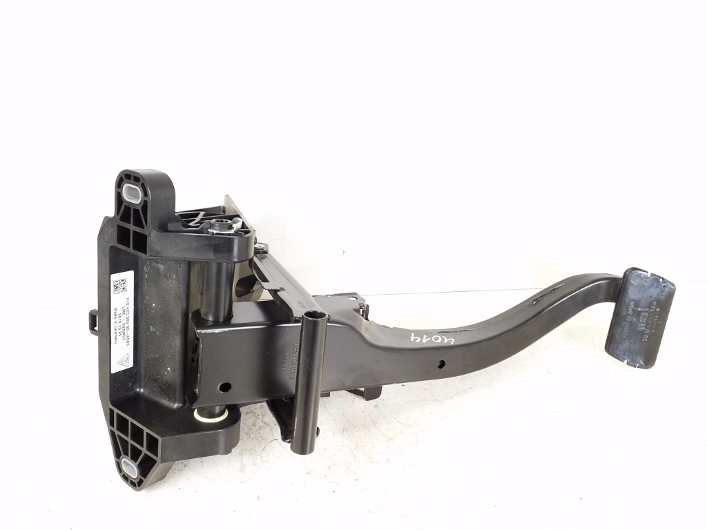 Used Porsche Panamera Brake pedal 97042300900