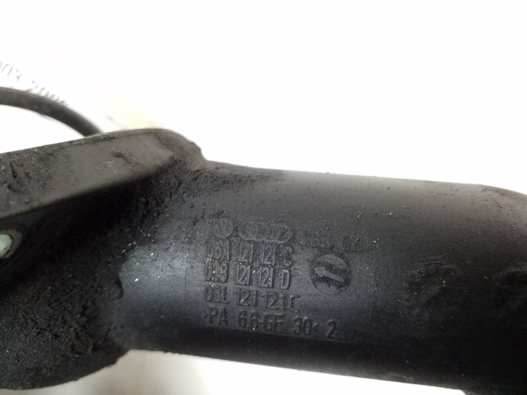 Used Volkswagen Transporter Thermostat housing 06A121121C