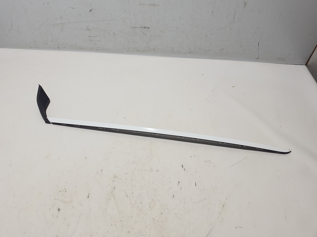 Naudotas Hyundai IONIQ 5 Pavarų svirties apdaila 86130GI000