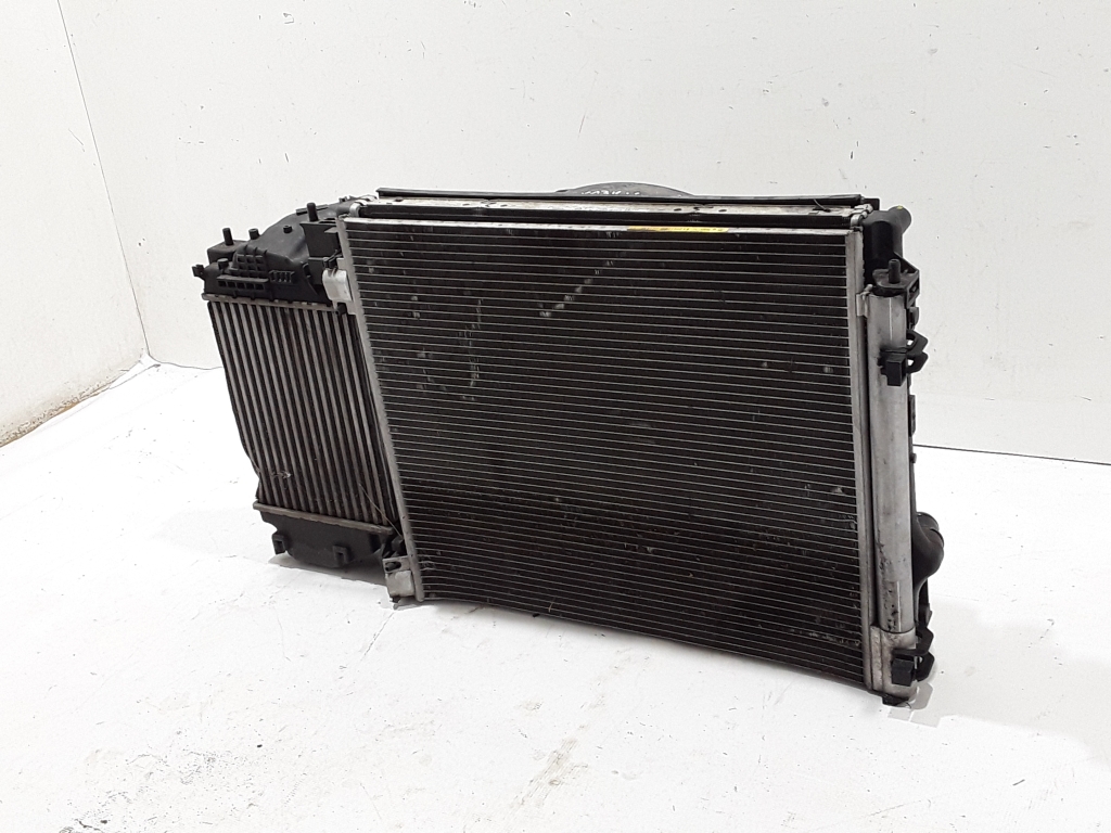 Used NISSAN Qashqai Radiator set and its details