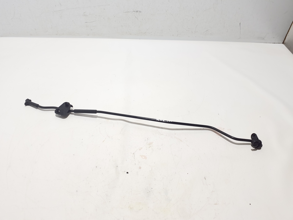 Used NISSAN Qashqai Bonnet support/cylinder 657714EA0A