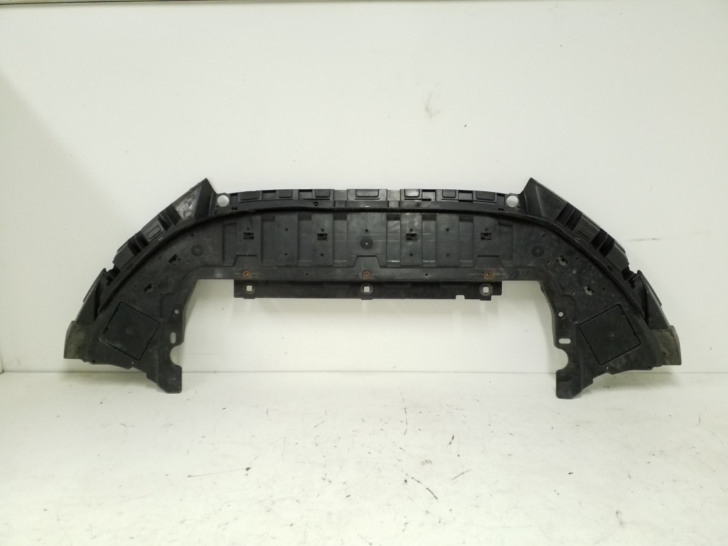 Used VOLVO XC40 Front underbody protection 31290944