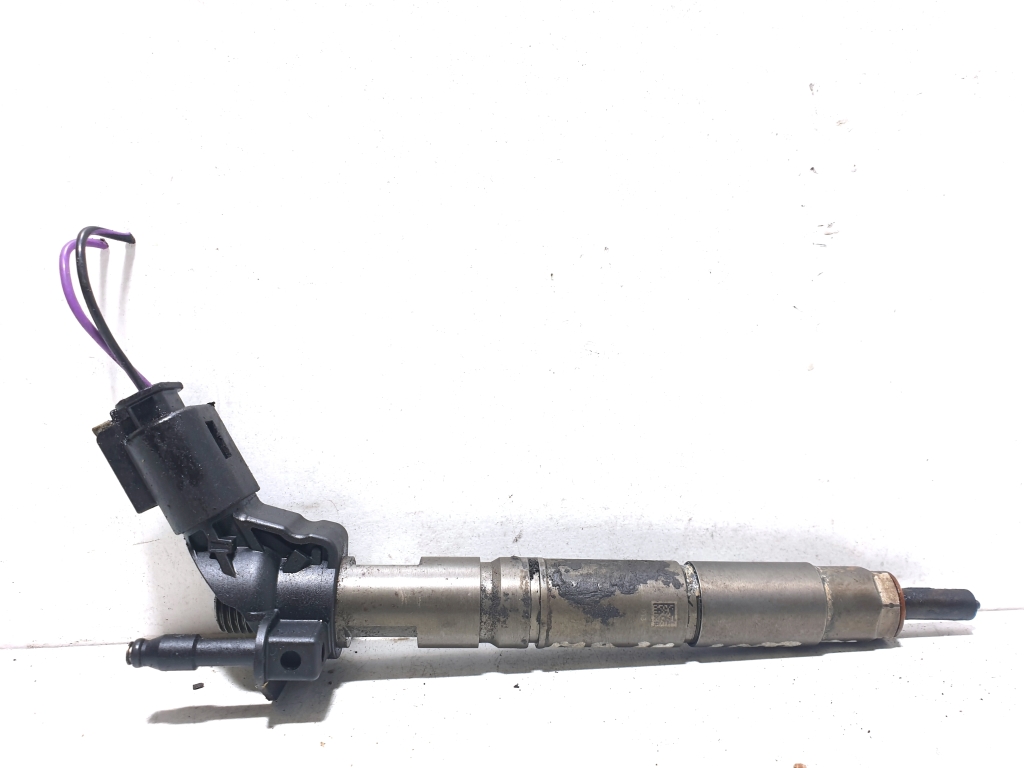 Used Mercedes Benz E-Class Fuel injector A6420701387 0445115064