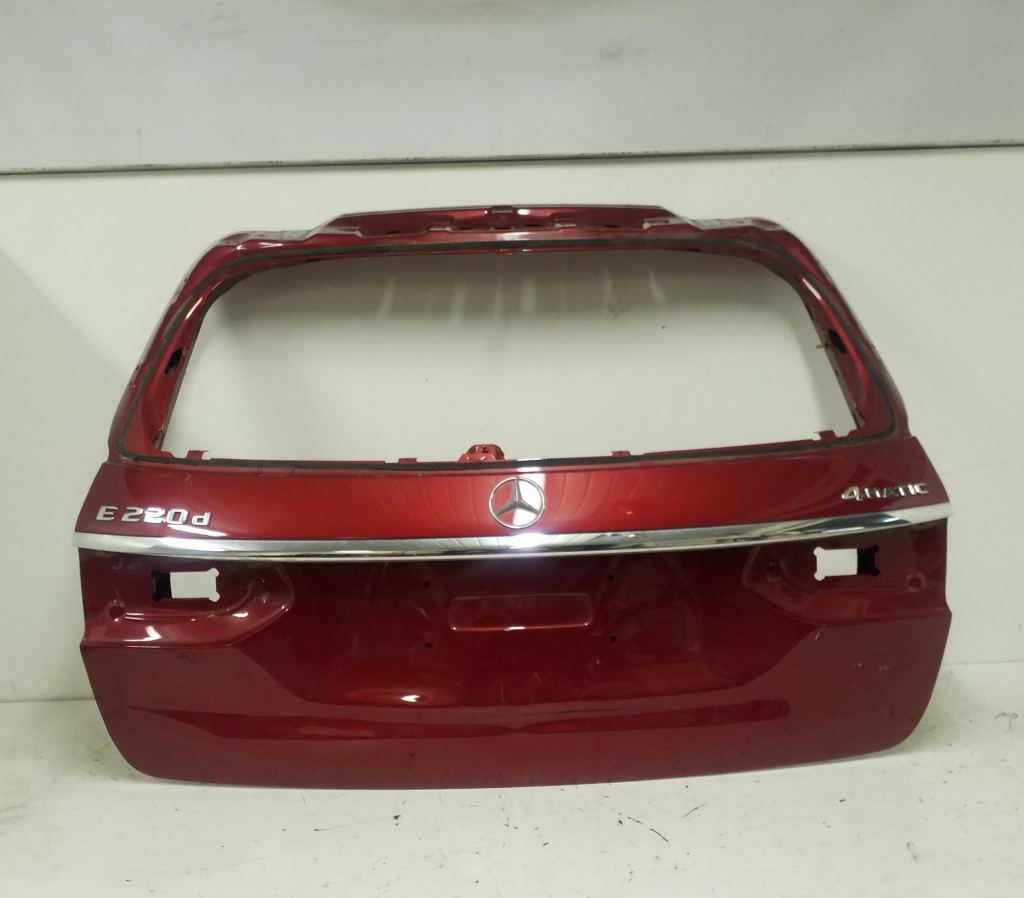 Used Mercedes Benz E-Class Tailgate A2137400010