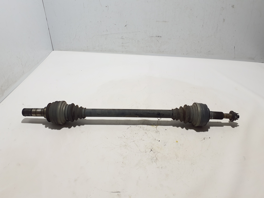 Used Porsche Panamera Rear axle and its details 97033202400