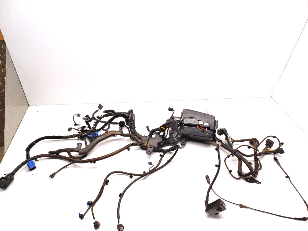 Used Hyundai IONIQ 5 Fuse blocks 91201-GI901