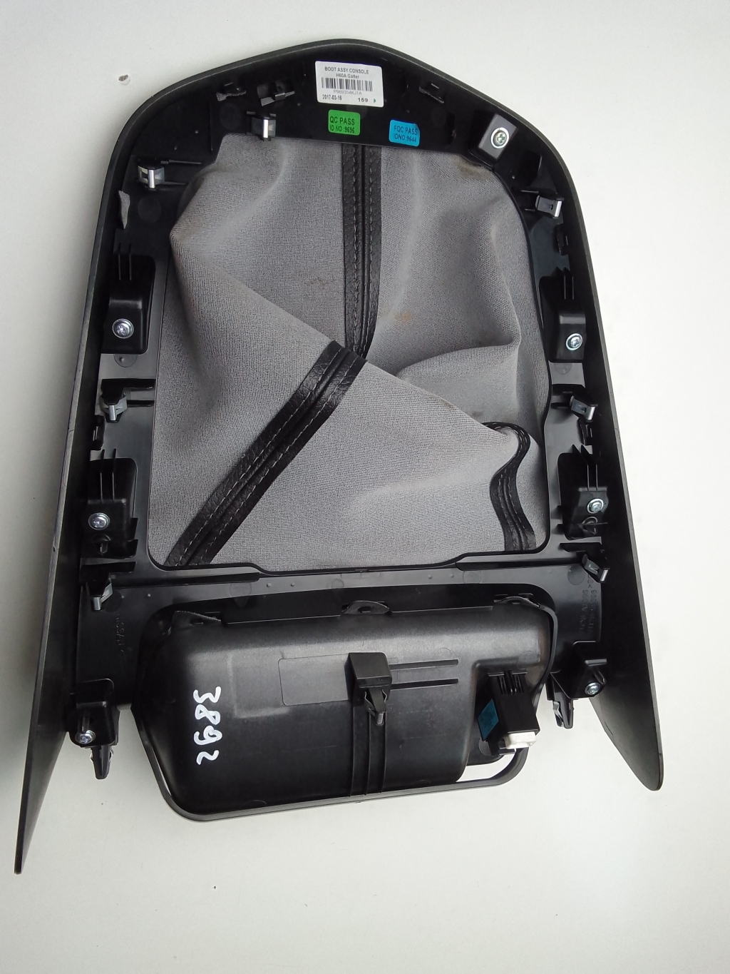 Used NISSAN Navara Gear lever trim 969354KJ1A