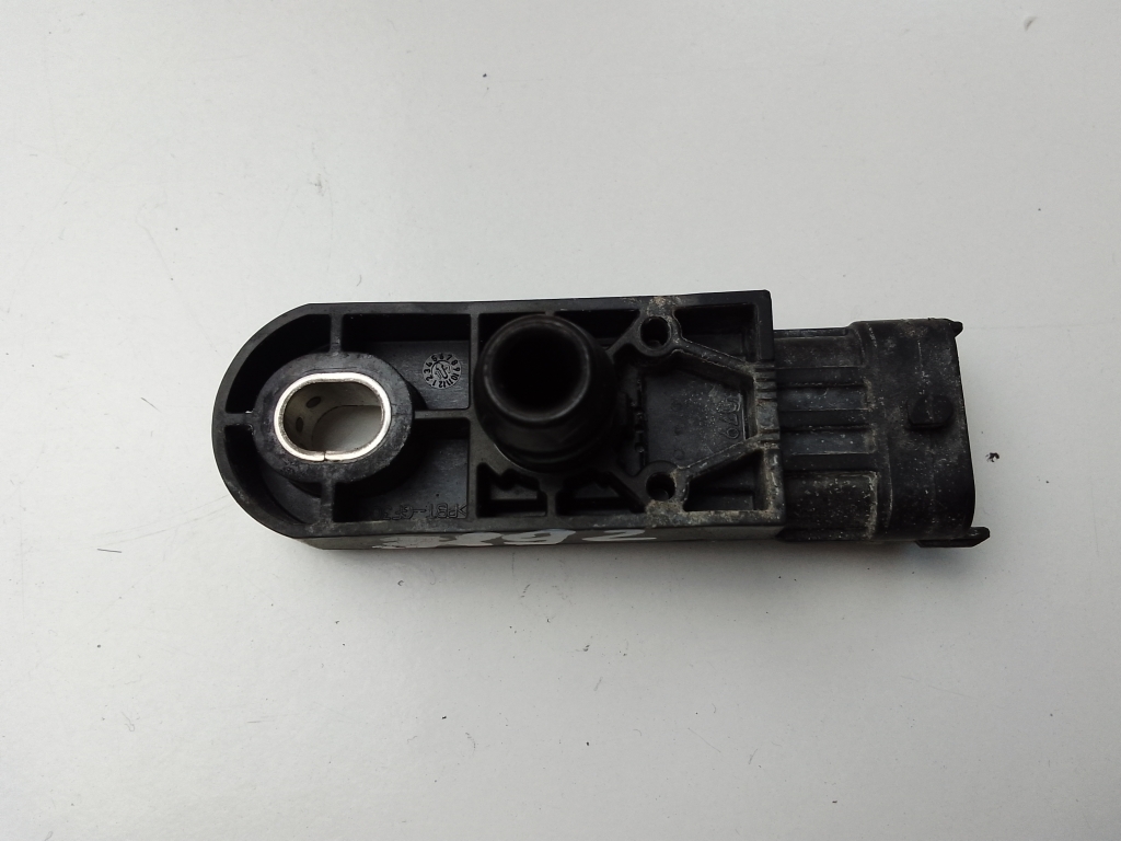 Used NISSAN Navara Sensor in the fuel filter housing 70370541