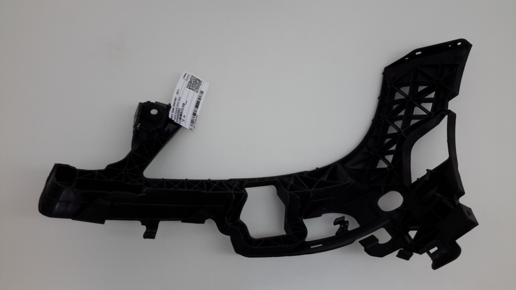 Used Mercedes Benz C-Class Front bumper inner frame A2048850865