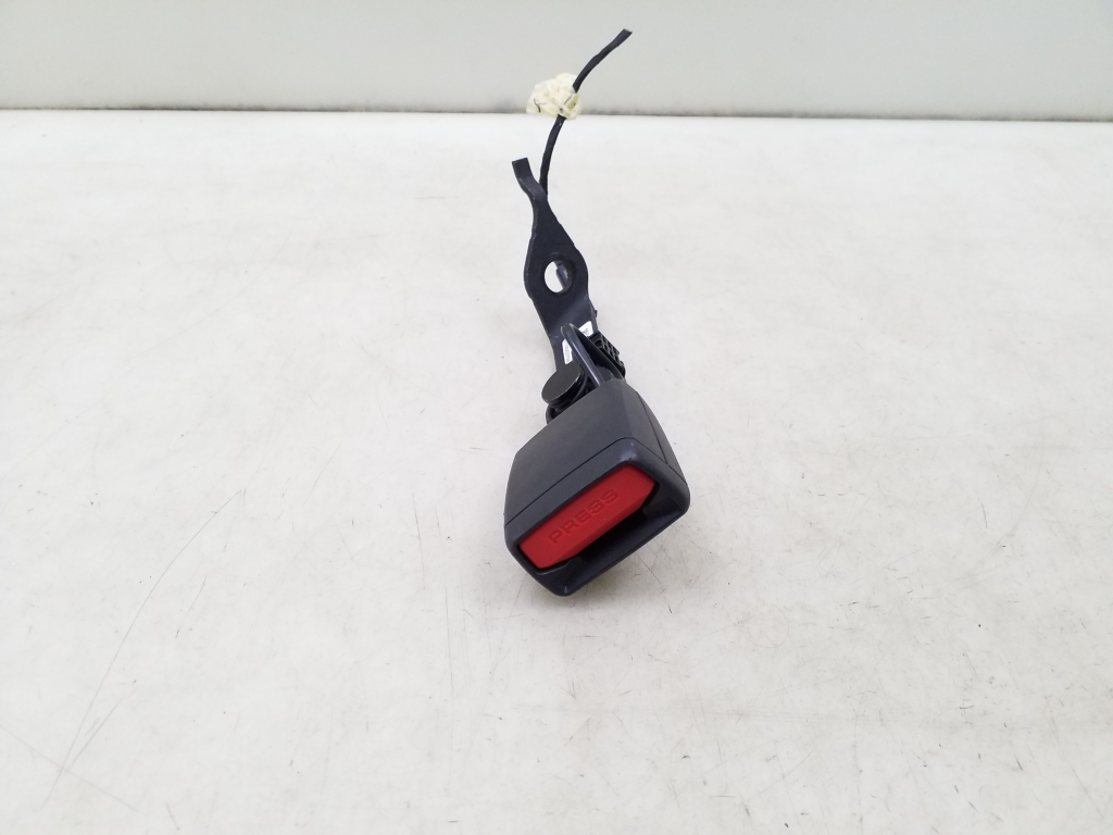 Used BMW 3 SERIES Rear seat belt buckle 7442031