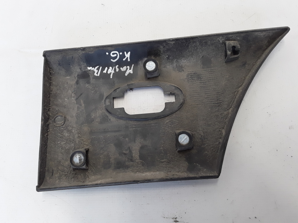 Used RENAULT Master Tape the rear wing 768F20007R