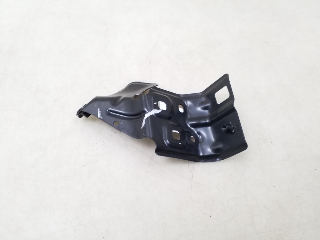Used Mercedes Benz A-Class Bracket for front wing A1778810200