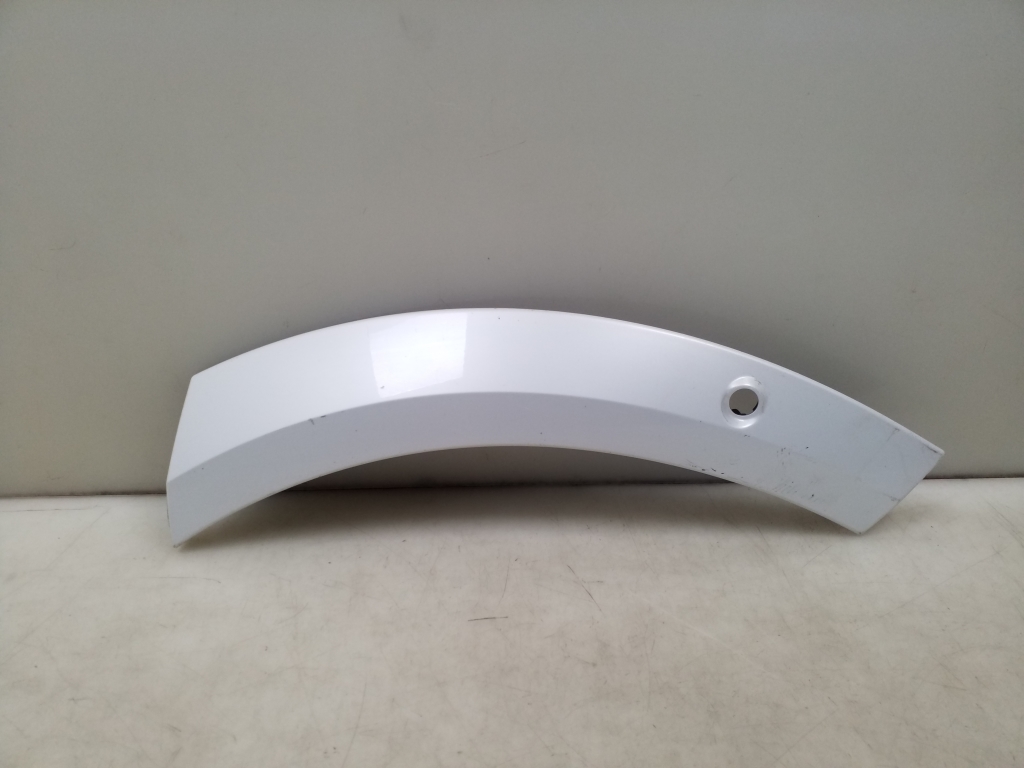 Used VOLVO XC60 Front bumper trim strip 31650213