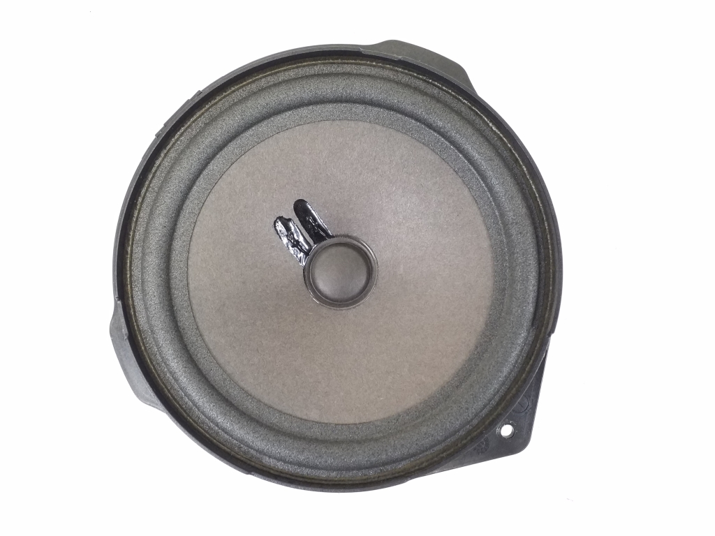 Used Mercedes Benz E-Class Front door speaker A2129067000