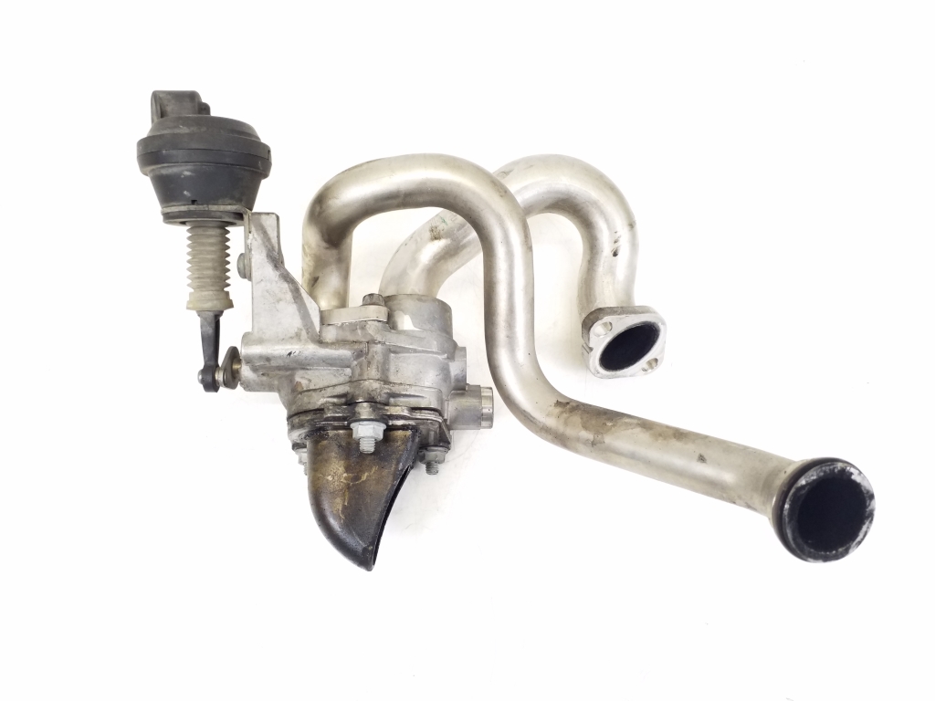 Used Mercedes Benz E-Class EGR valve valve A6421401263