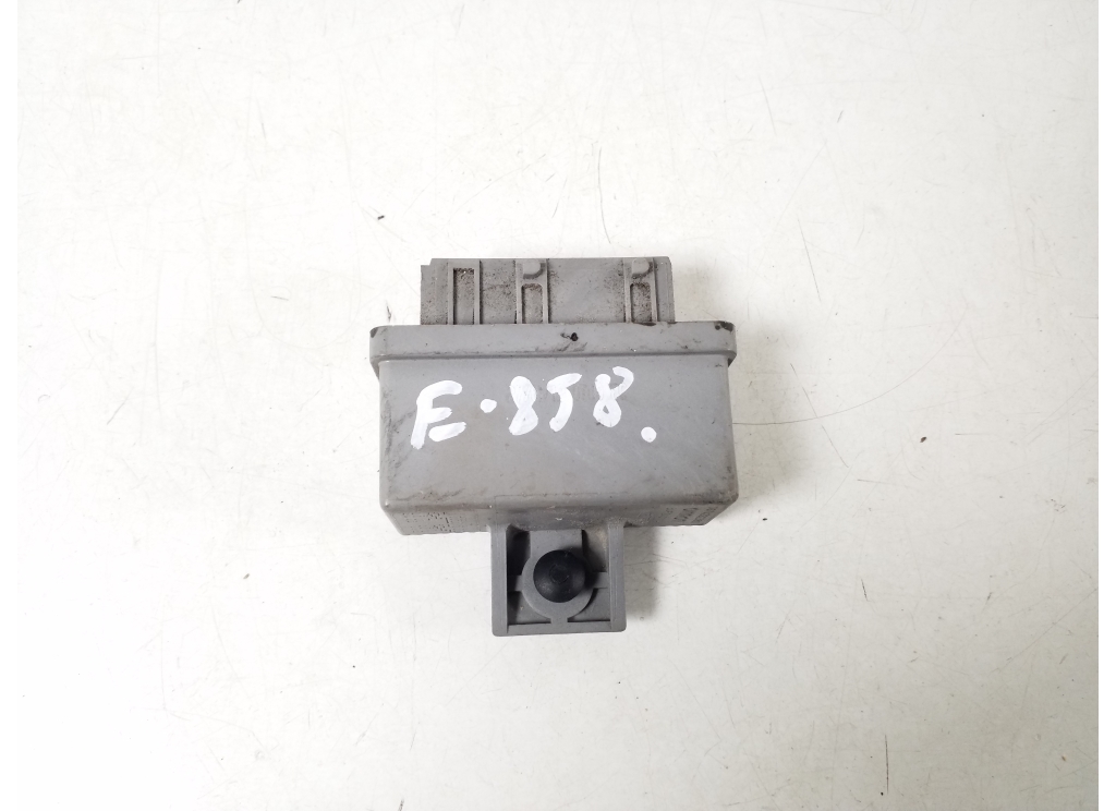 Naudotas Peugeot 3008 Žvakių pakaitinimo rėlė 9674222380