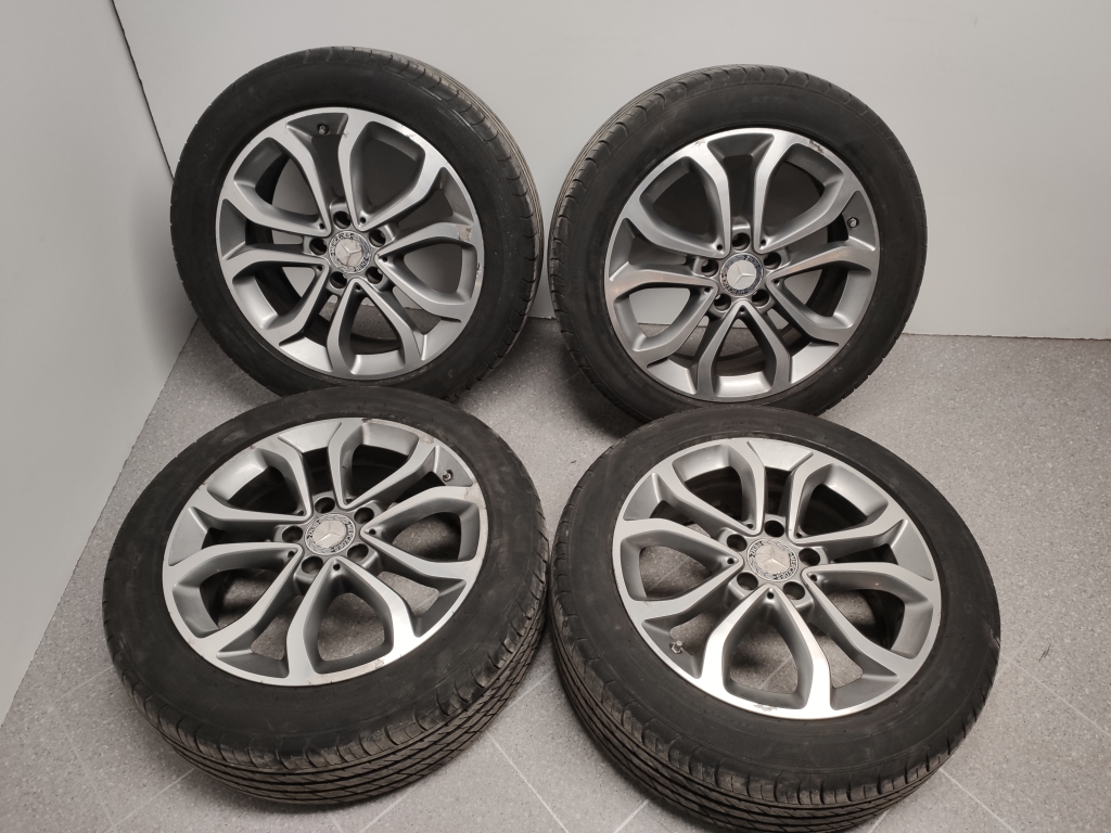 Used Mercedes Benz C-Class Rim set A2054010200