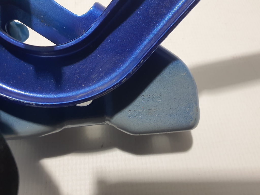 Used Dacia Sandero Engine cover hinge 654016950R