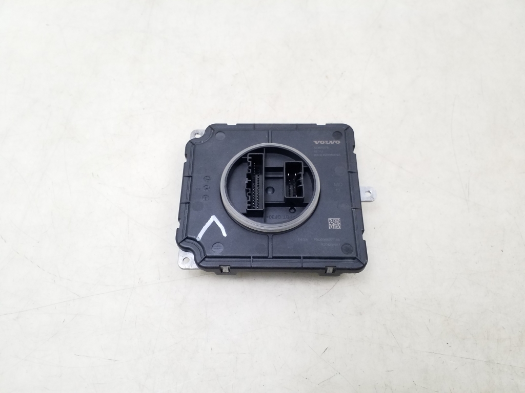 Used VOLVO XC60 Light control module 32365275