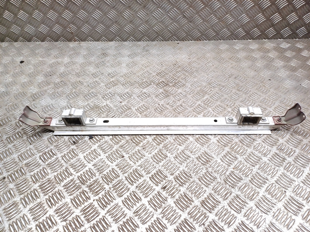 Used Tesla Model 3 Other detail of the front frame 1104777-00-A