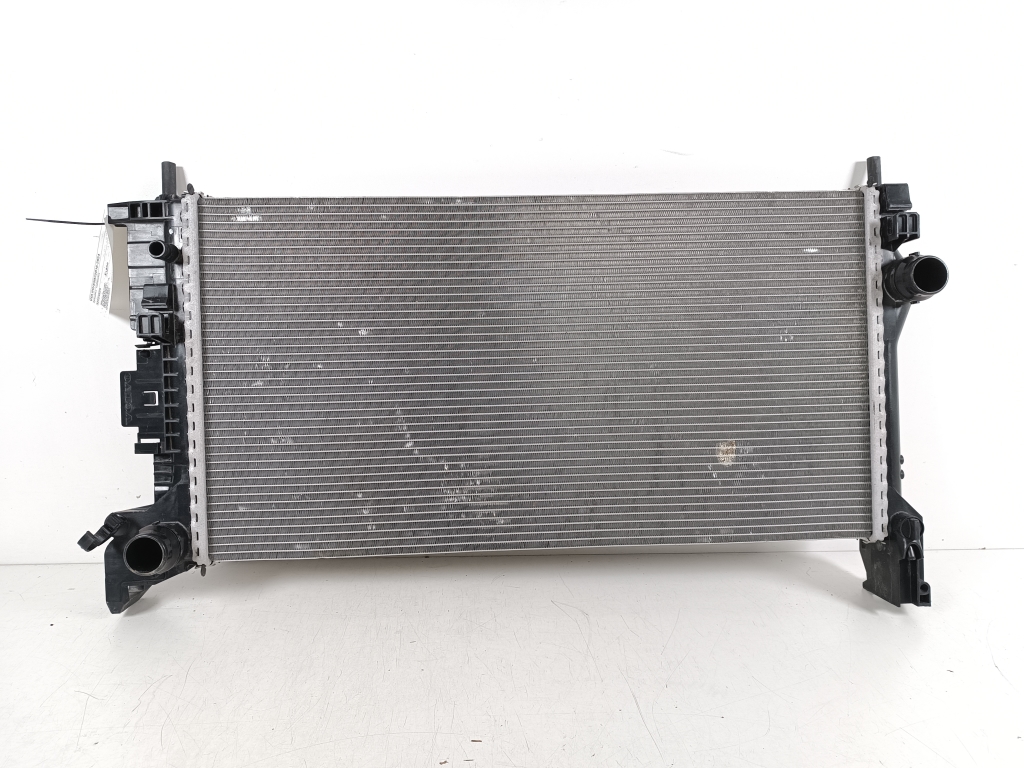 Used VOLVO S90 Cooling radiator 32224829