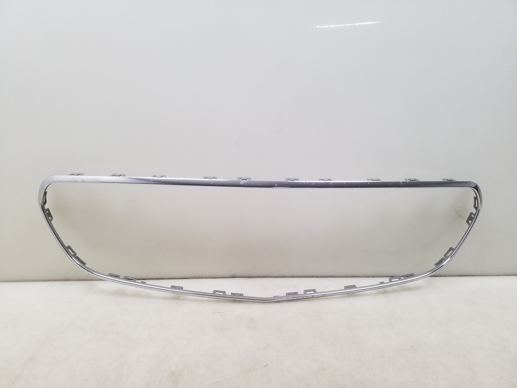 Used Mercedes Benz E-Class Front grille trim A2138850200