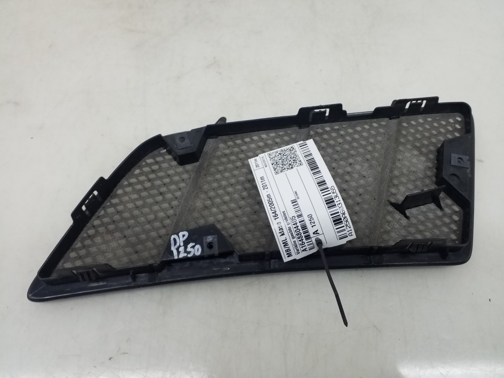 Used Mercedes Benz ML-Class Engine cover grille A1648804405