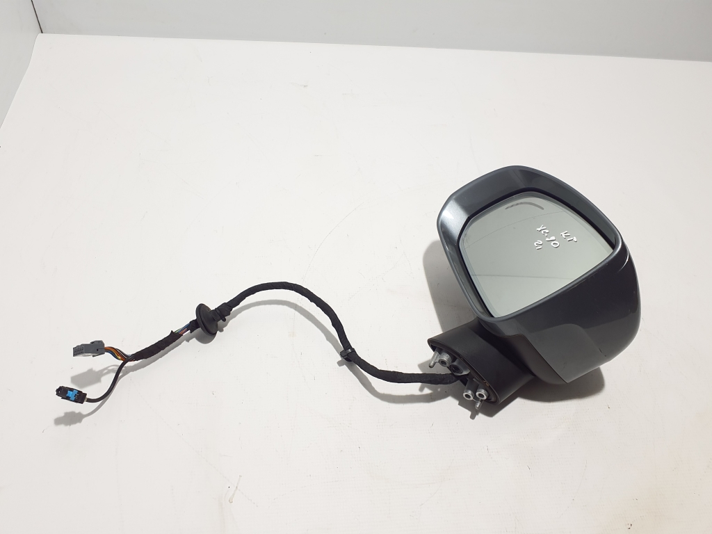 Used VOLVO XC90 Side mirror and its details 31385640
