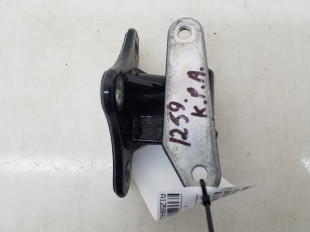 Used Mercedes Benz ML-Class Front door lower hinge A2517201537