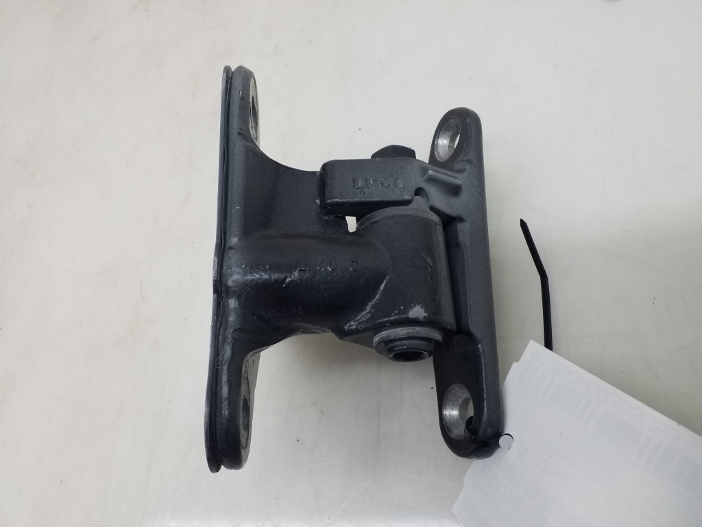 Used Mercedes Benz ML-Class Front door lower hinge A2517201537