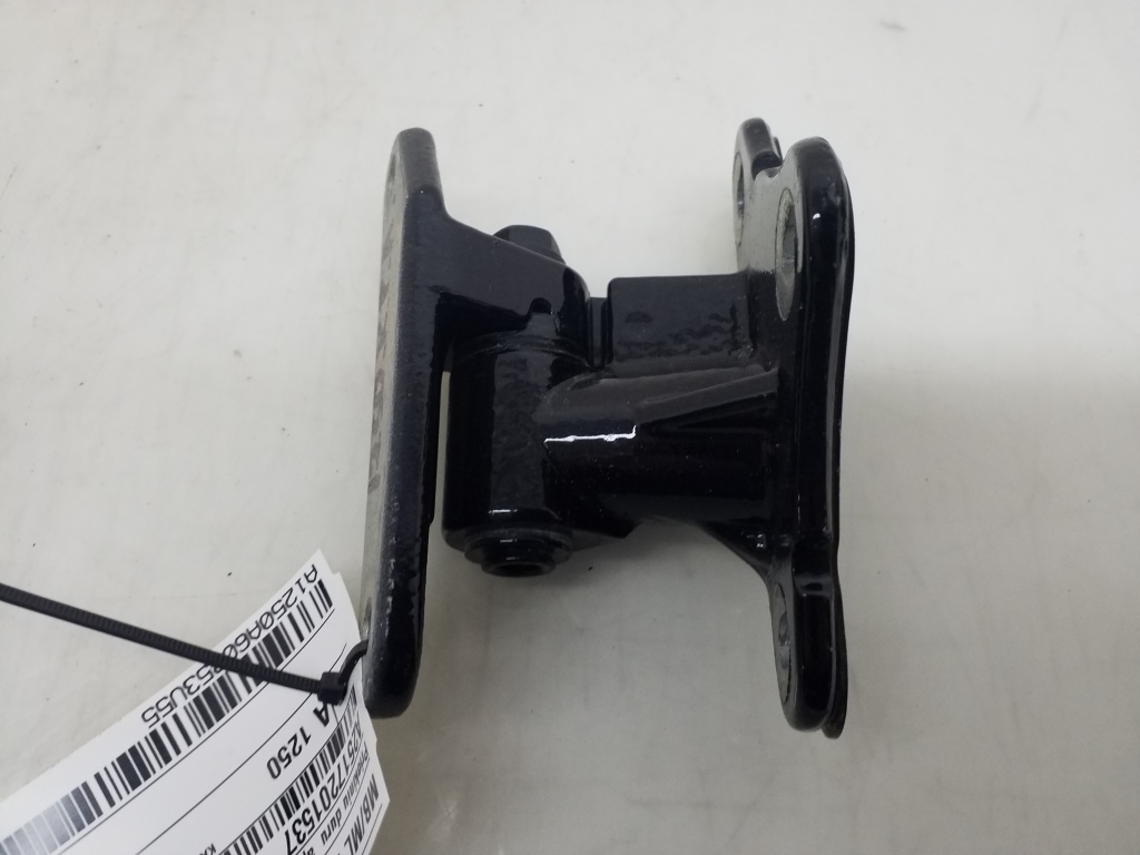 Used Mercedes Benz ML-Class Front door lower hinge A2517201537