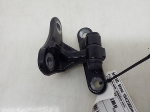 Naudotas Mercedes Benz ML-Class Priekinių durų viršutinis vyris A2517201437