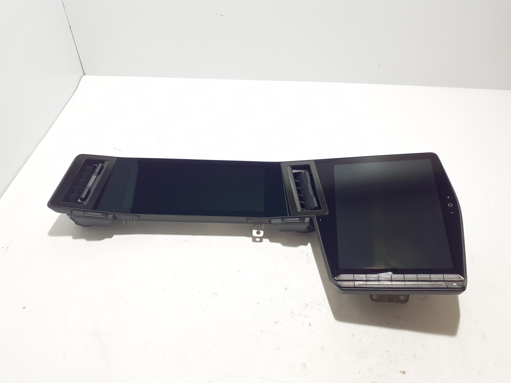 Used RENAULT Megane E-Tech Screen 680505017R