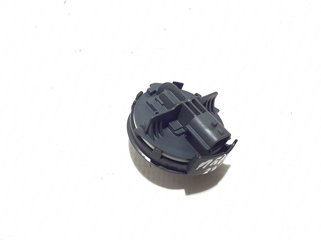 Used RENAULT Megane E-Tech Airbag sensor 988302102R