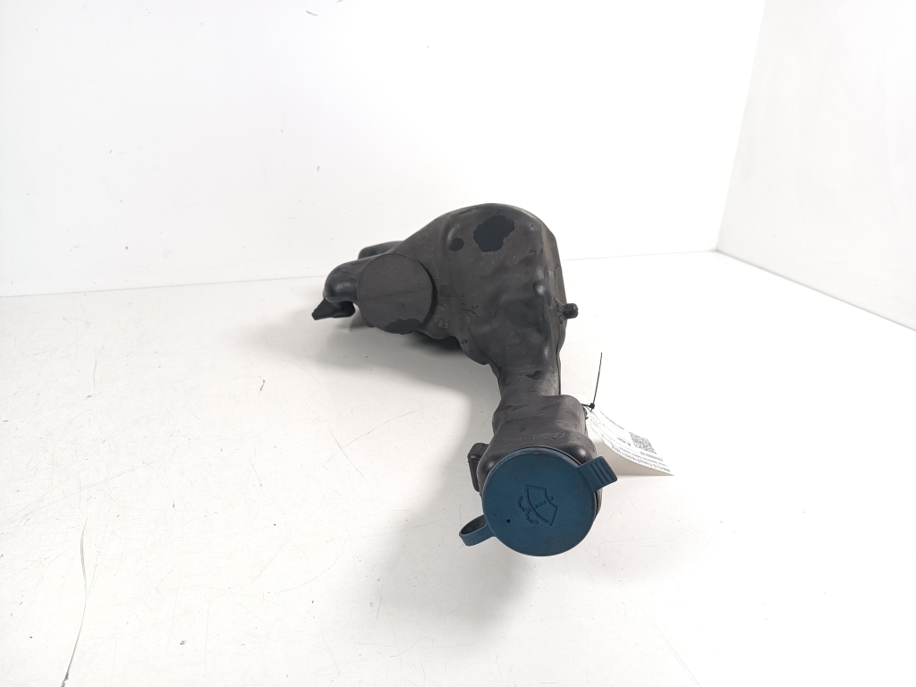 Naudotas Mercedes Benz CLS-Class Langų apiplovimo bakelis priekinis ...