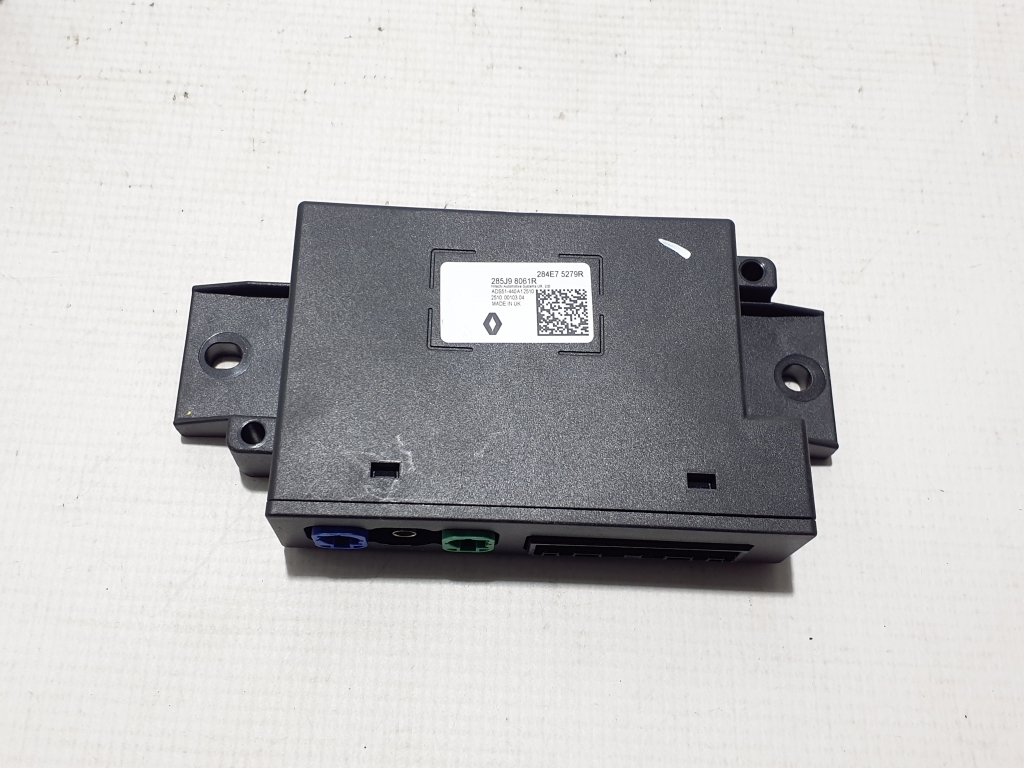Used RENAULT Megane E-Tech Control panel 284E75279R