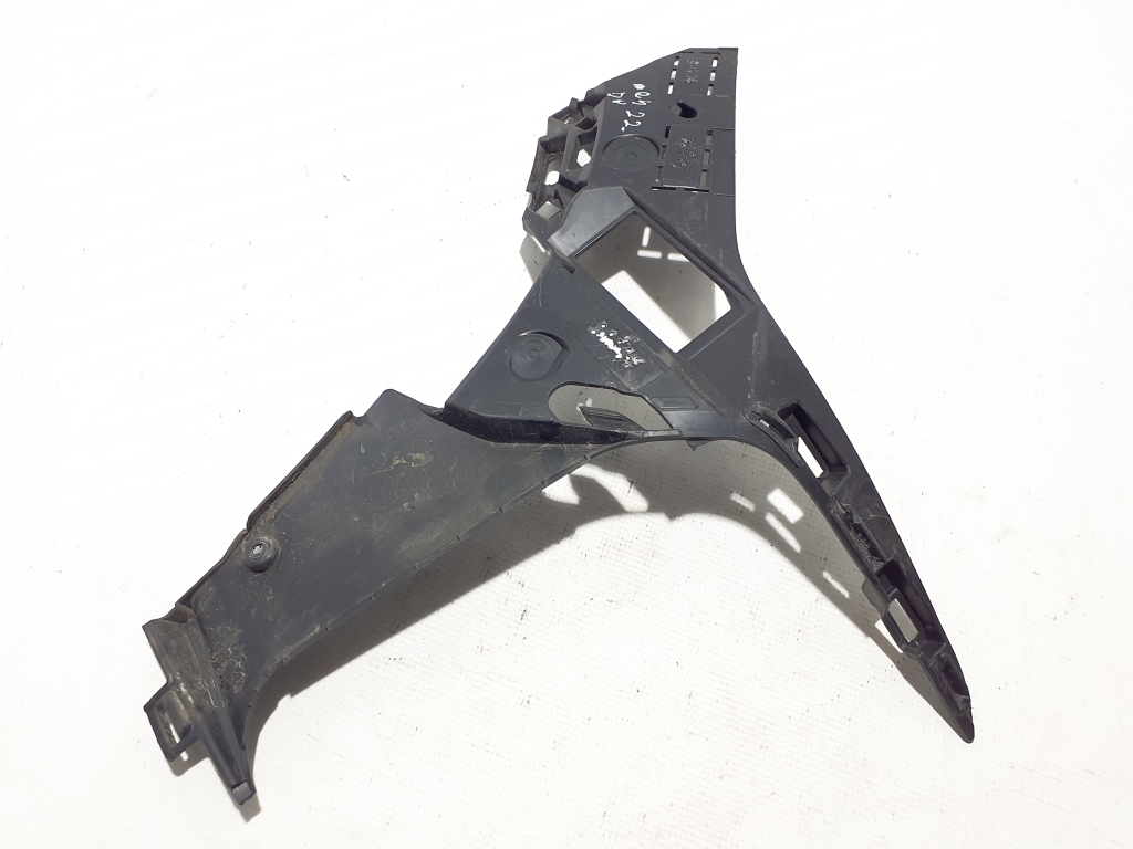 Used RENAULT Megane E-Tech Front bumper bracket 622227357R