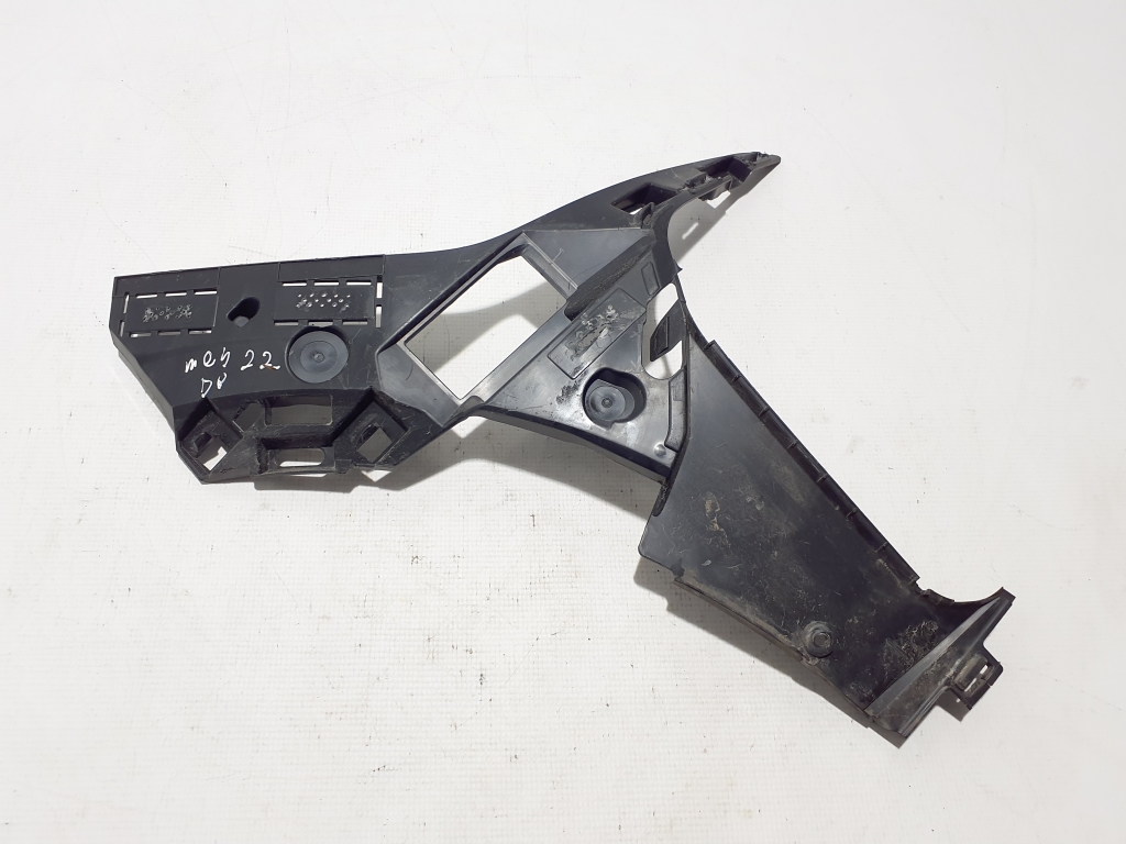 Used RENAULT Megane E-Tech Front bumper bracket 622227357R
