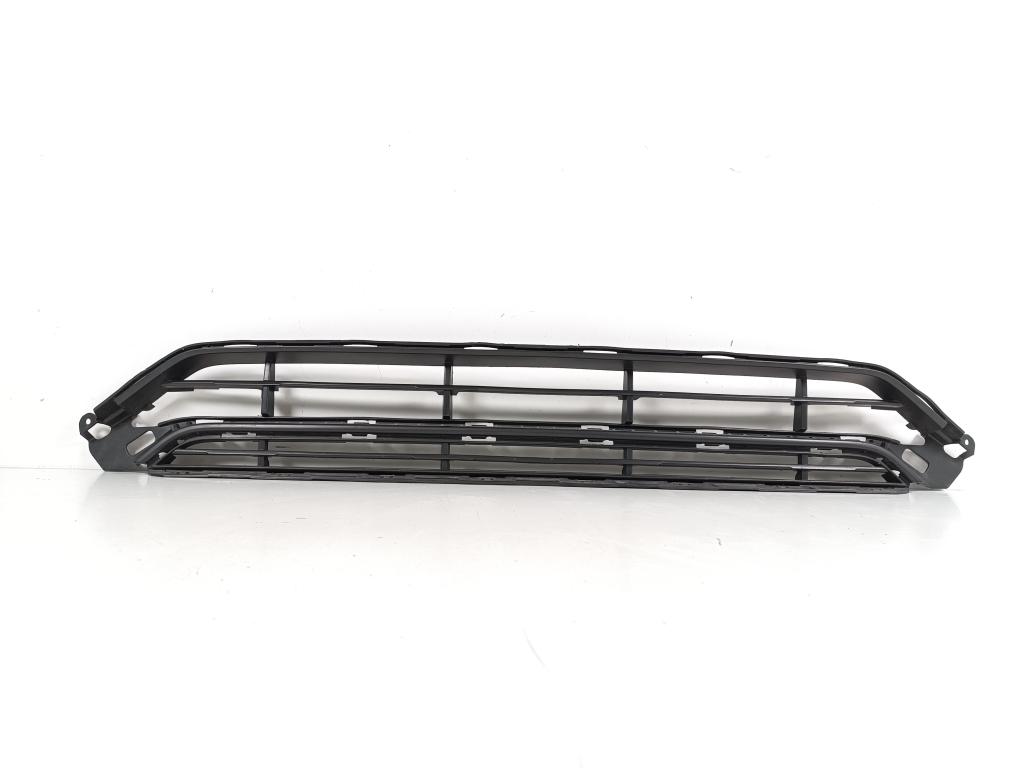 Used VOLVO XC90 Front bumper lower grille 31383882