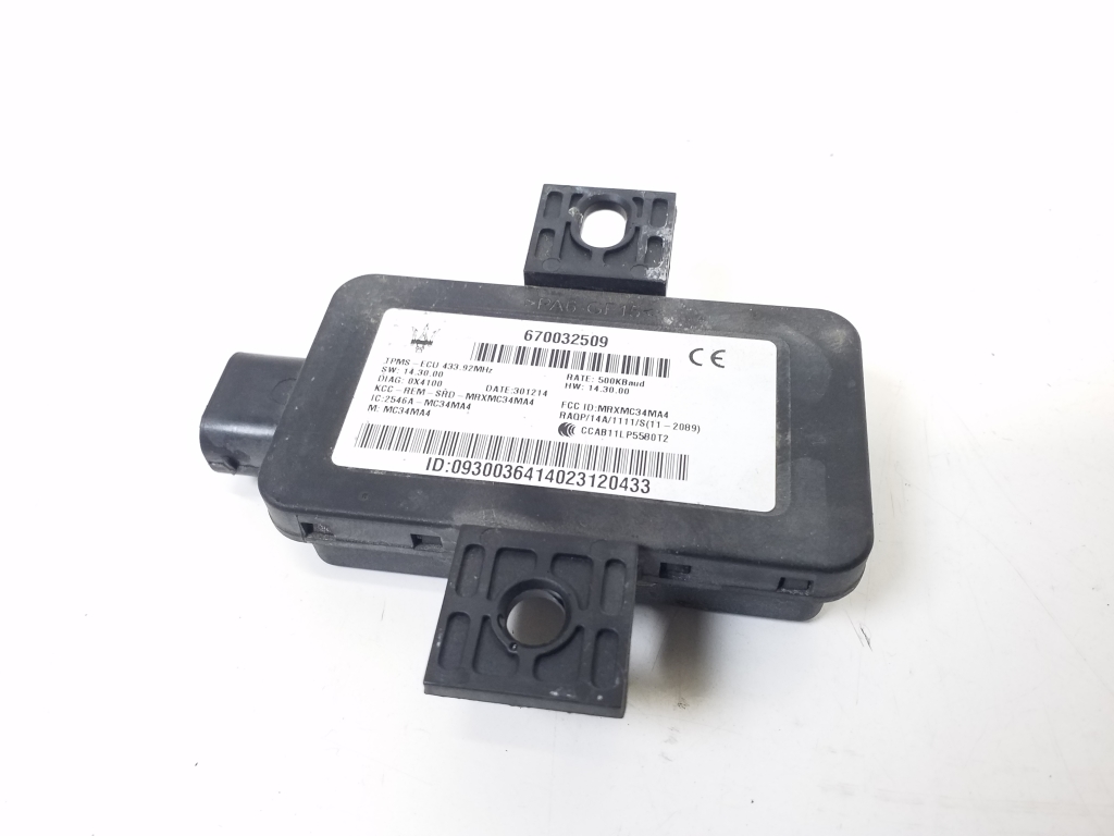 Used Maserati Ghibli Tire pressure control module 670032509