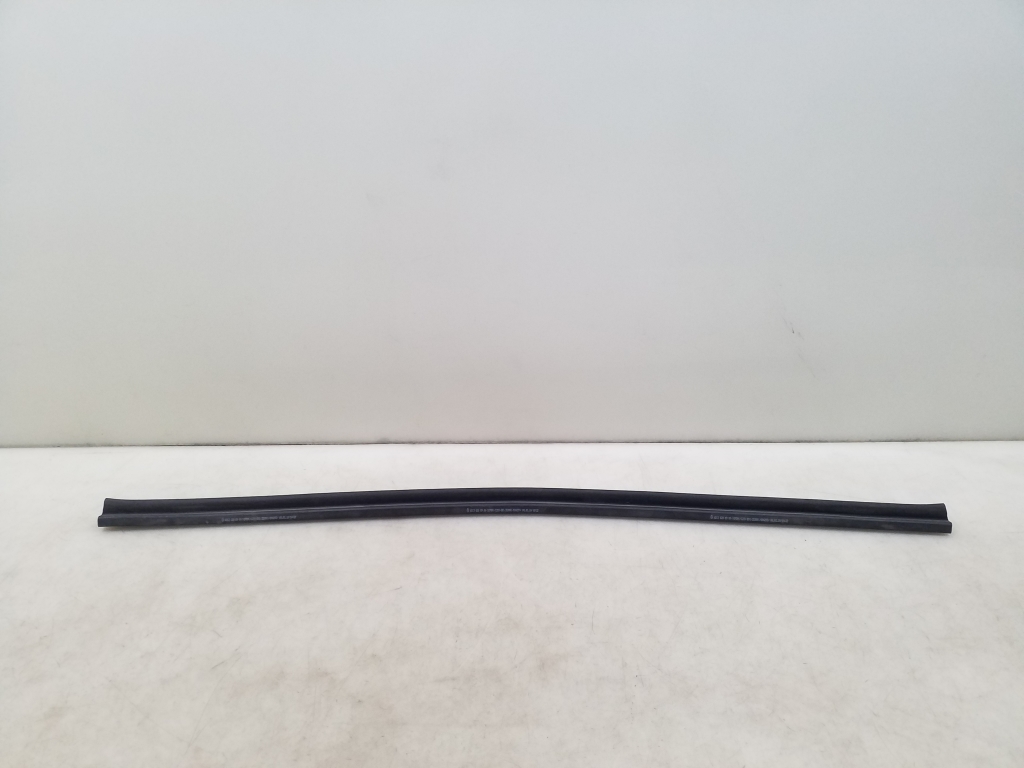 Used Mercedes Benz E-Class Sealing rubber under the hood A2136280900