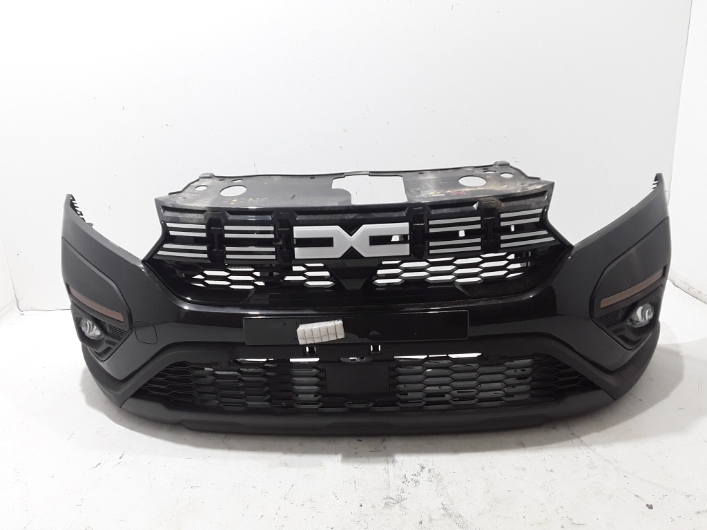 Used Dacia Sandero Front bumper 620228861R