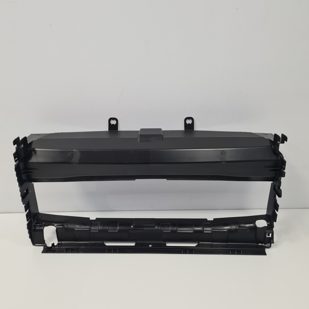Used Porsche Macan Air deflector for intercooler radiator 95B121707F