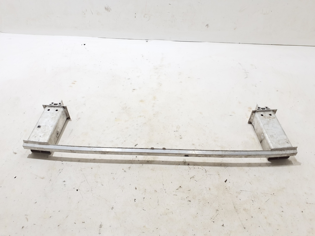 Naudotas VOLVO XC60 Aušinimo radiatoriaus laikiklis 32246765