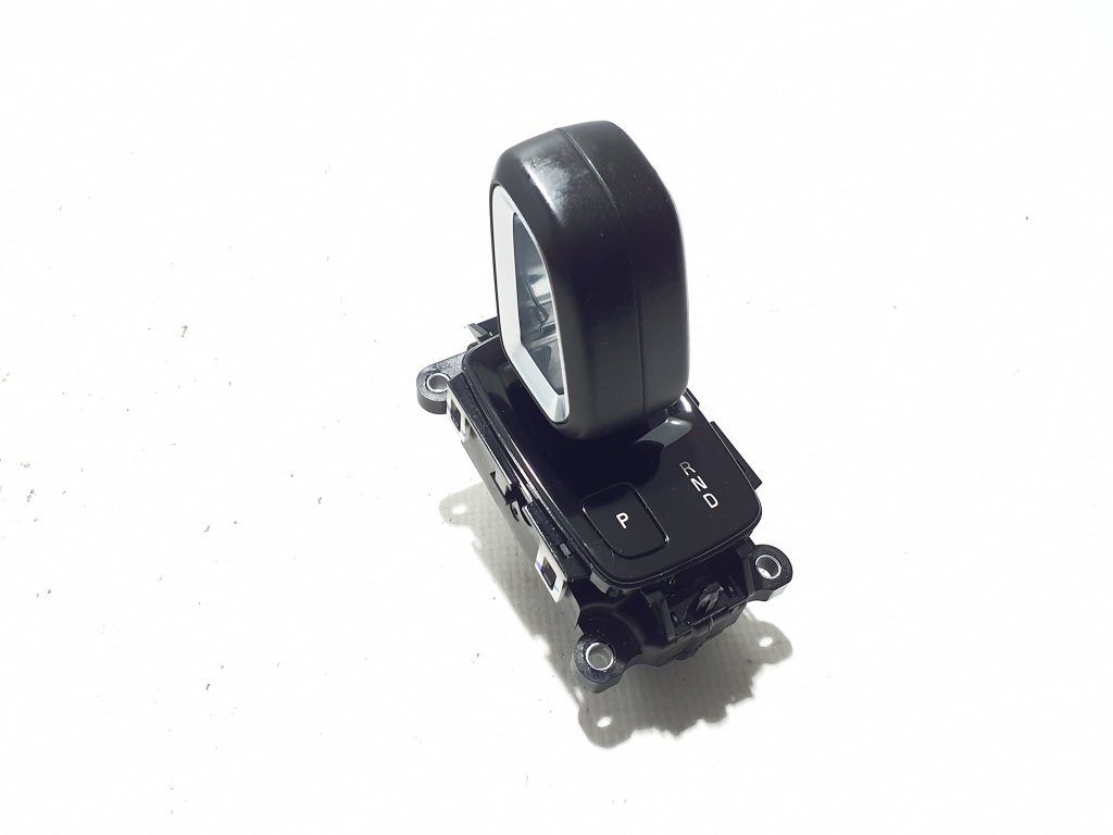 Used VOLVO XC60 Gear shift mechanism 32240931